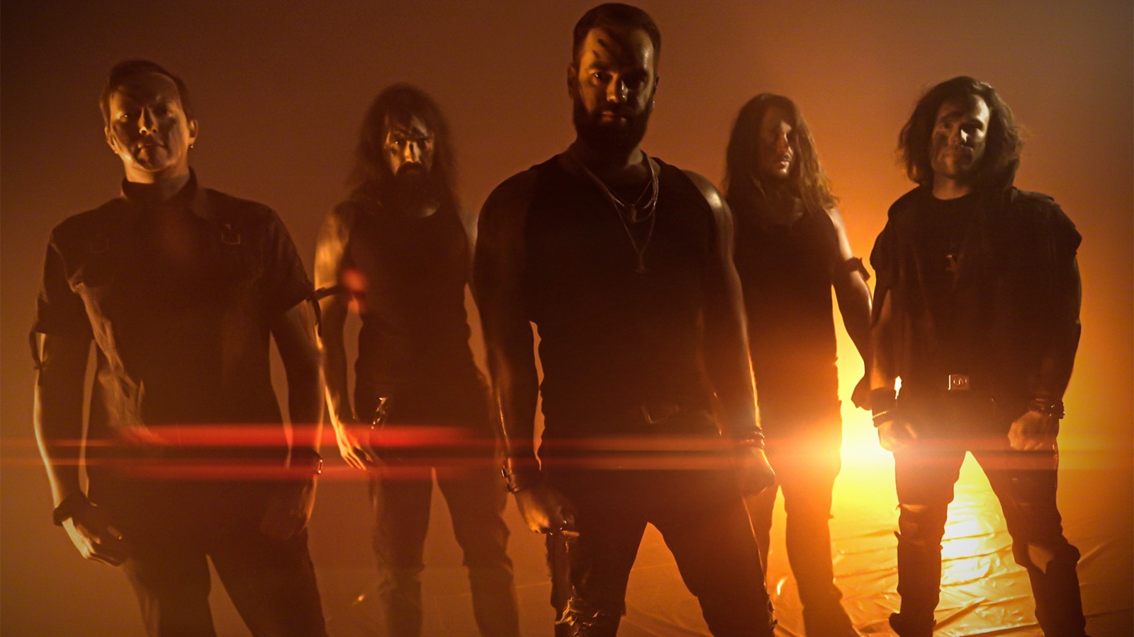 DRAKWALD dévoile sa nouvelle vidéo "Under A Rain of Soot"