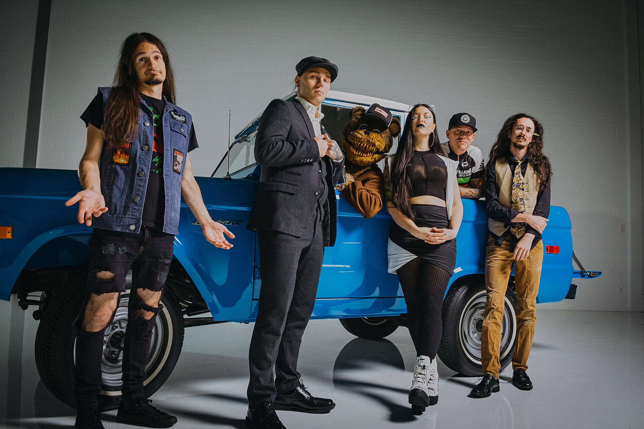 SICKSENSE dévoile le nouveau single Feed Them To The Wolves